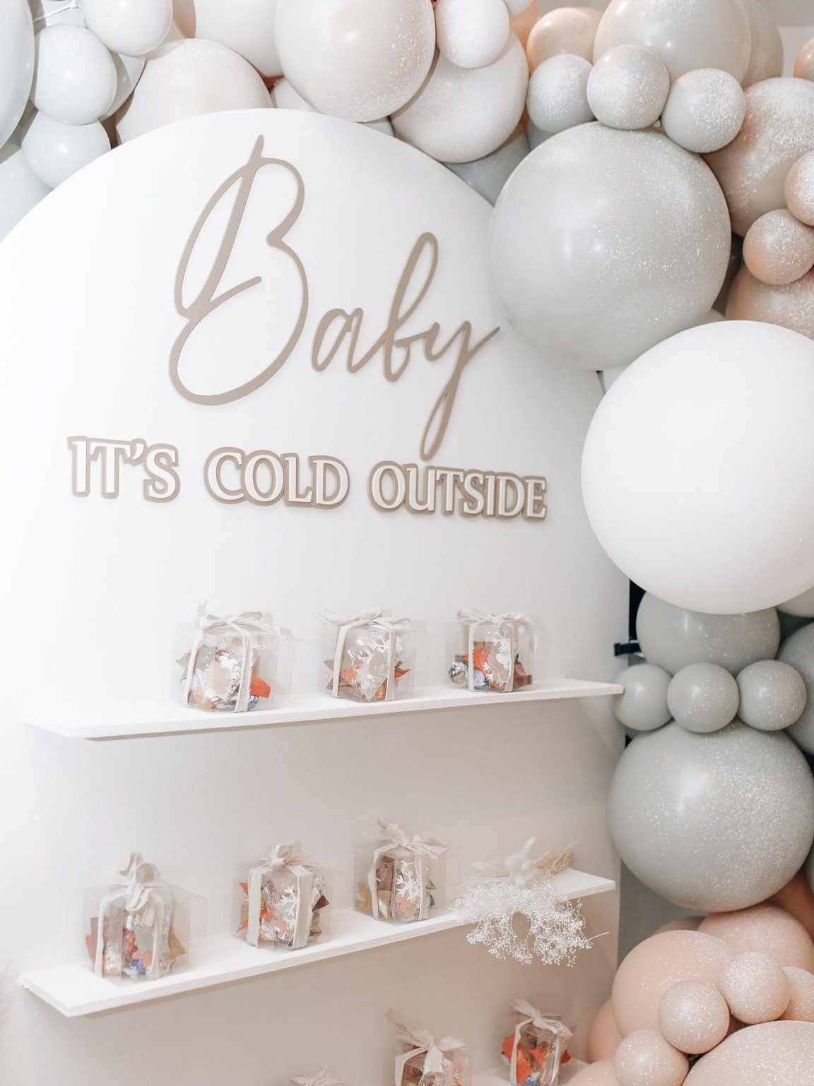 32 Irresistibly Adorable "Baby It's Cold Outside" Baby Shower Ideas